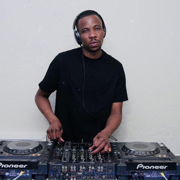 MoIsh - Moish ID's(Olalela) on Traxsource