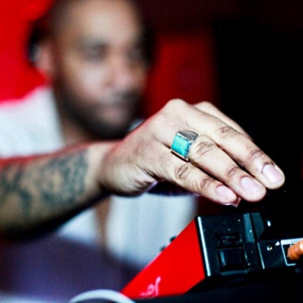 Milty Evans - Milty's End of the year Hot Boogie Chart on Traxsource